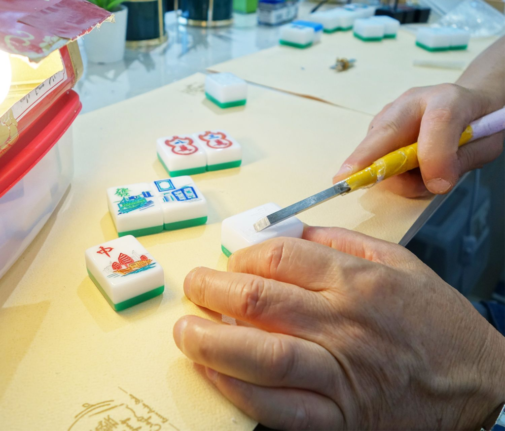 TRAVELS WITH MISS MAHJONG: AN EXHIBITION OF WANDERLUST - Luxe Beat Magazine