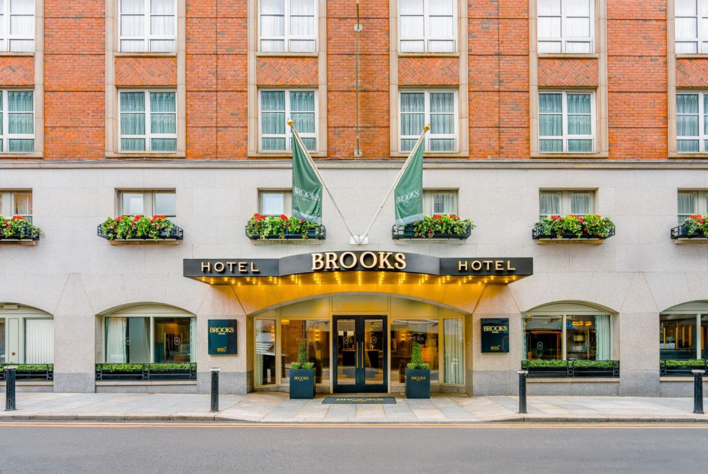 Irish Whiskey Hotels: A New Experience Awaits - Luxe Beat Magazine