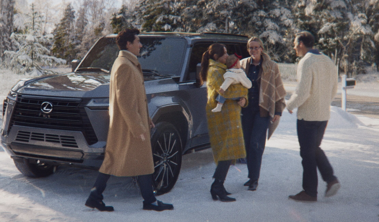Lexus December To Remember Holiday Tale Comes Alive - Luxe Beat Magazine