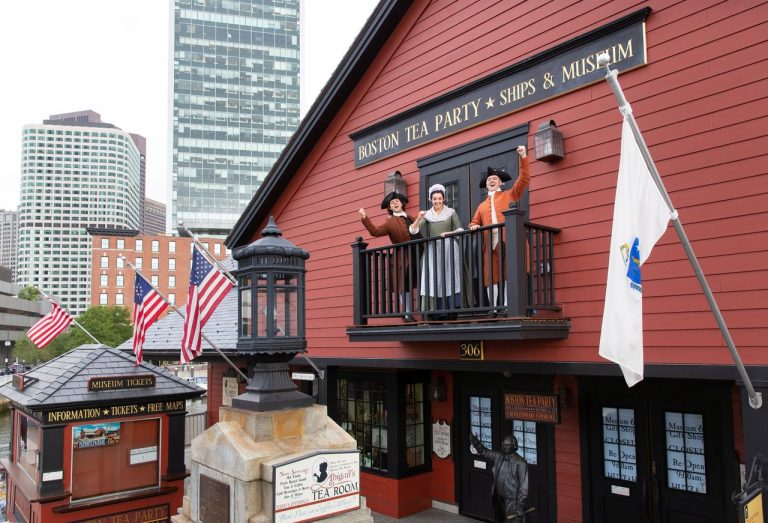 Immerse Yourself in History at the Boston Tea Party Ships & Museum ...